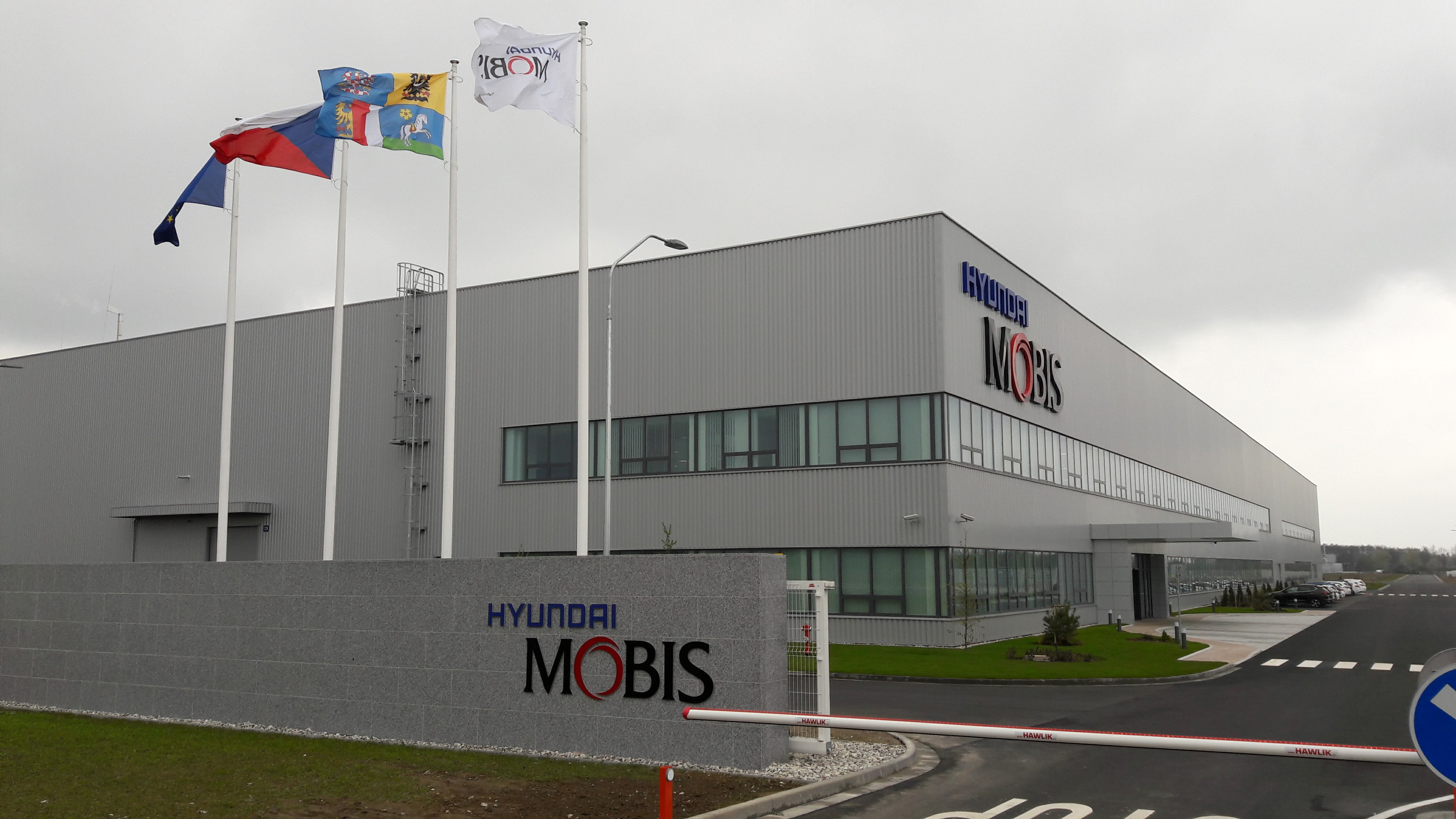Hyundai Mobis Begins Mass Production of Car Lamps in Czech - Businesskorea