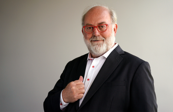 World-renowned Futurist Thomas Frey Joins KOK PLAY Team - Businesskorea