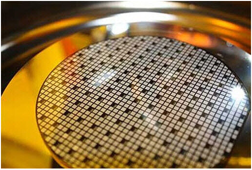 Samsung Electronics Ranks First in Global Semiconductor Wafer Market ...